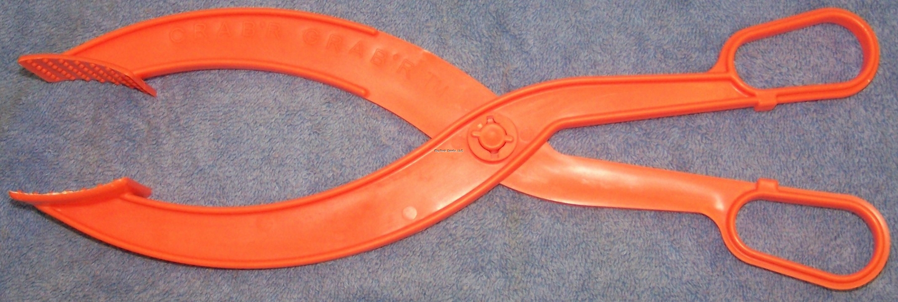 Crab Grippers & Tongs | Heavy Duty Crabbing Tools